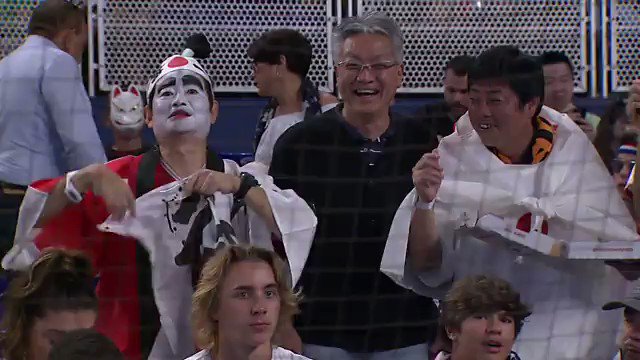 Jeffrey J. Hall 🇯🇵🇺🇸 on Twitter: "The signature pose of the late Japanese comedian Shimura Ken ...