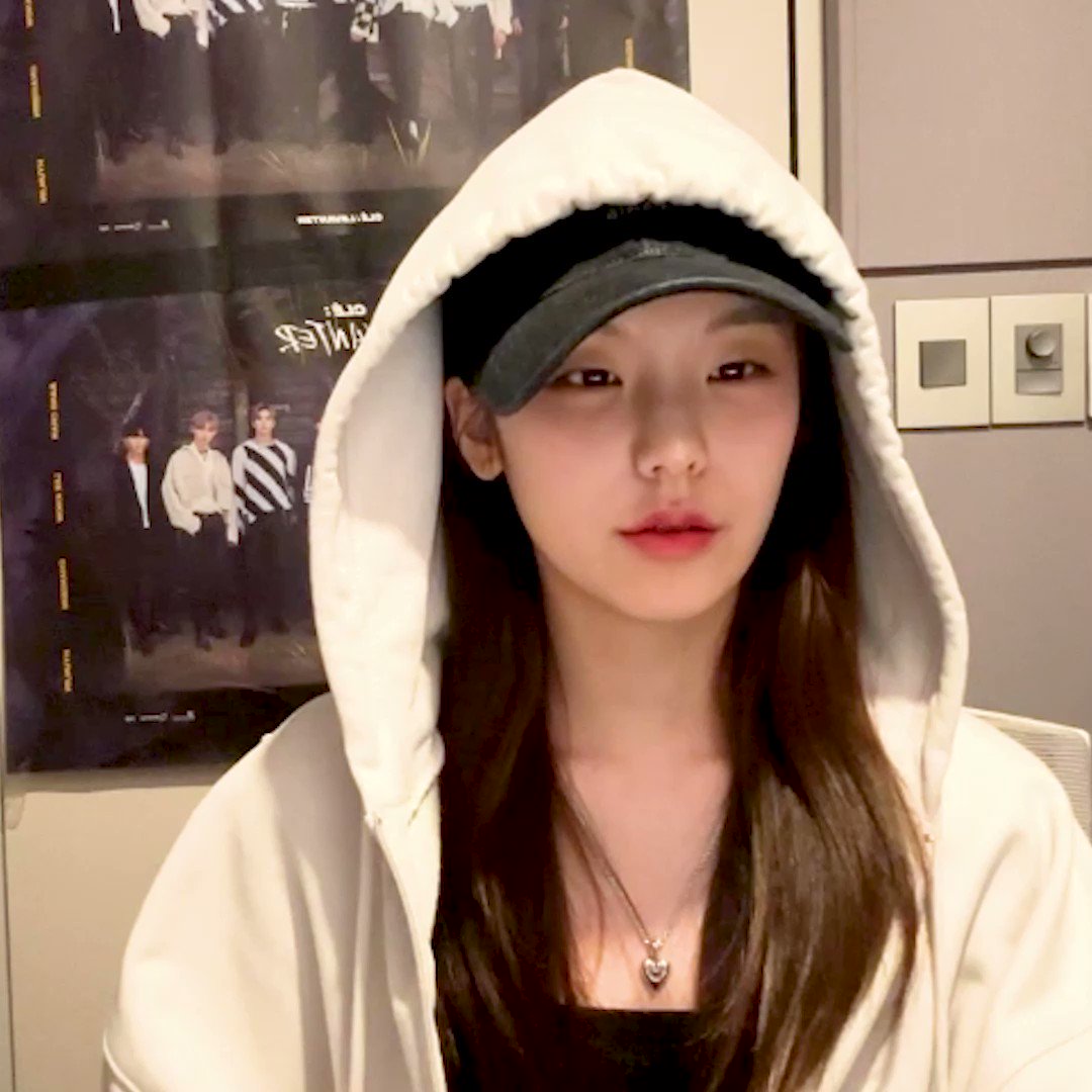 Yuna Thailand On Twitter พี่เยจีบอกว่าวันไวท์เดย์ยูนาเตรียมช็อคโกแล็ต