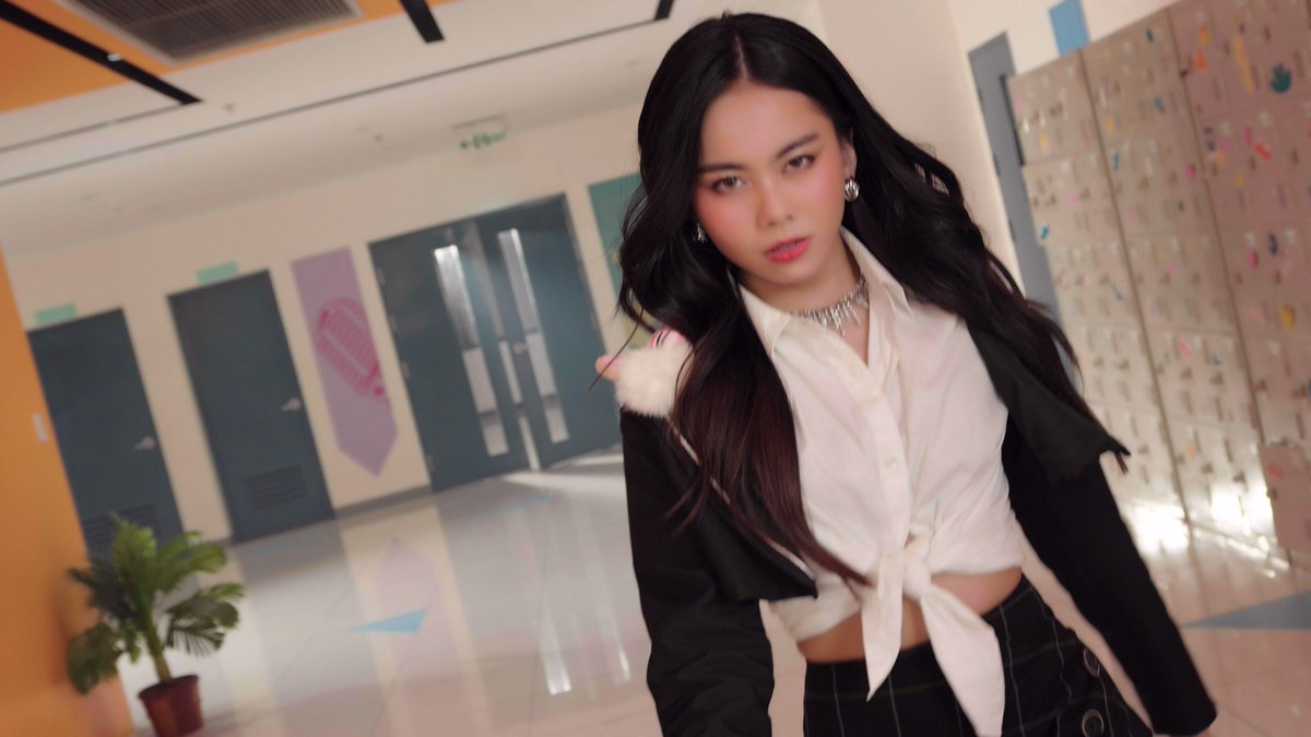 KAIA Official on Twitter: "[5678] ‘5678’ MV Teaser OUT NOW! 📌 https://youtu.be/OUbxZcP-ebg KAIA ...