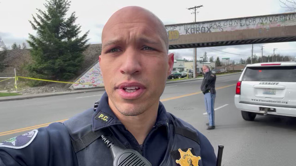 Pierce Co Sheriff On Twitter Deputy Involved Shooting 112th St E And