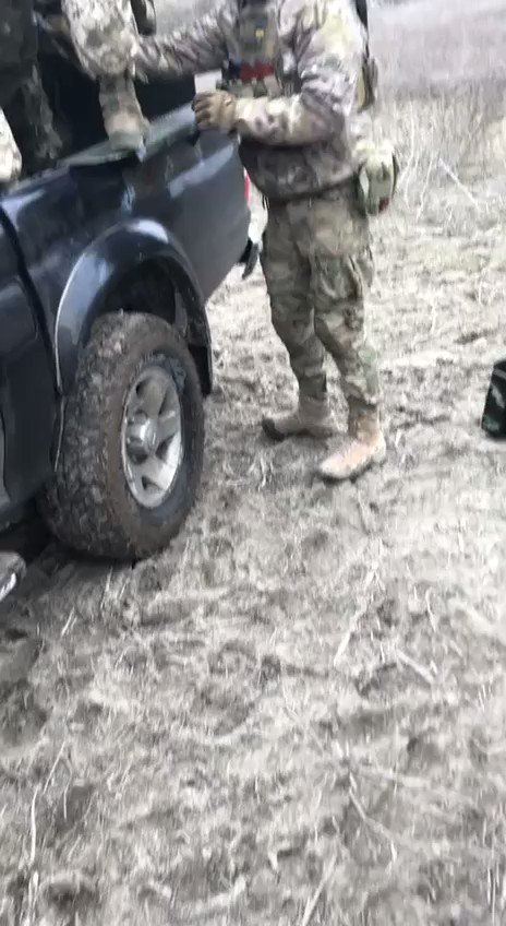 Mssn65 On Twitter ピックアップトラックにマキシム機関銃を3丁搭載した対ドローン兵器。