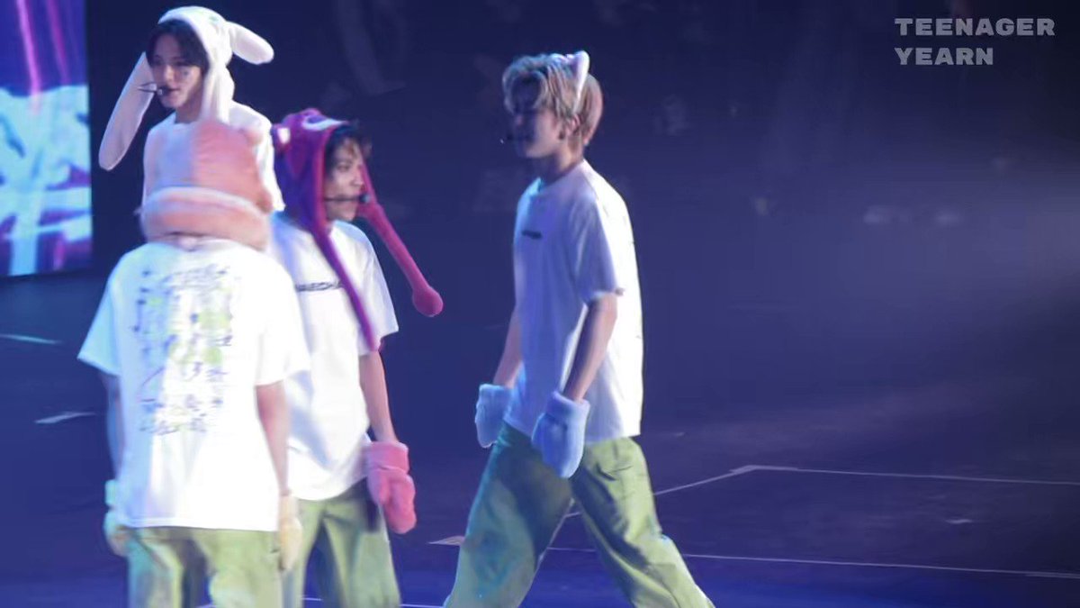 TeenagerYearn_ on Twitter: "20230325 TDS2 in HK CANDY！🍬 GYU💕 #RENMIN #런민 #JAEMREN #잼런"