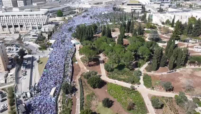 קומי ישראל 🇮🇱🏳️‍🌈👊 On Twitter מובילי המאבק בדיקטטורה אין גניזה