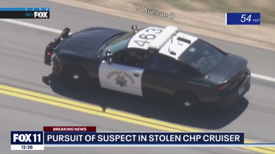 tater on Twitter: "RT @Phil_Lewis_: TW: A suspect driving a stolen police vehicle outside Los ...