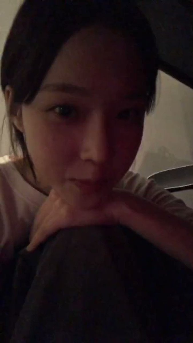 ngong 103% lll on Twitter: "RT @WINTER_THAILAND: จากไลฟ์สปอยล์เพลง Thirsty ใน Instagram ก่อนหน้า ...