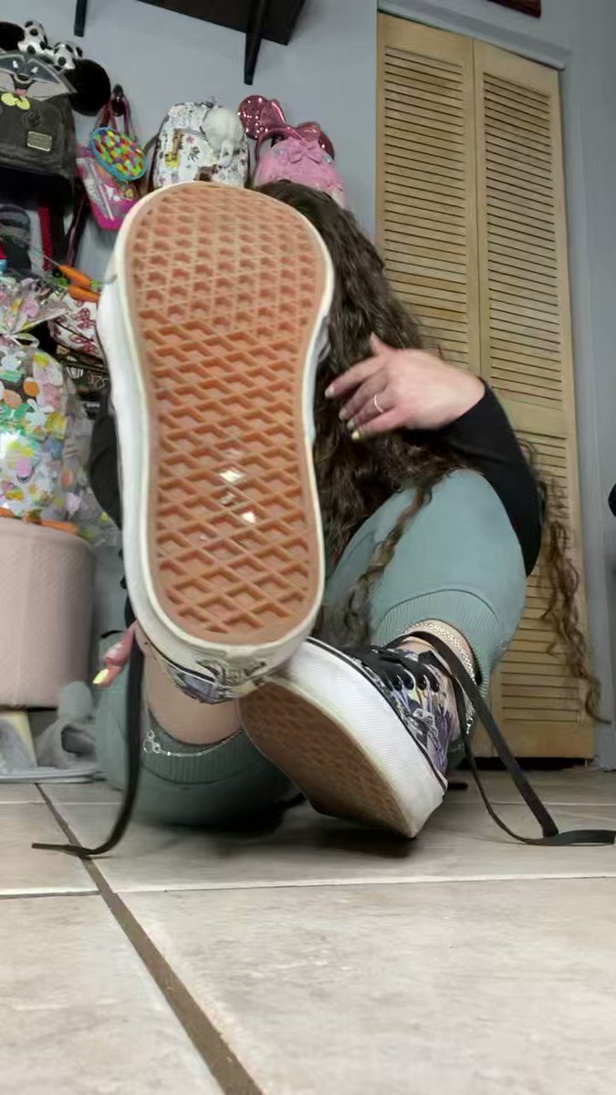 SugarTootsies on Twitter: "Sweaty and Stinky Feet… Bondage… Tickling.. Ignore… Humiliation…. Joi ...