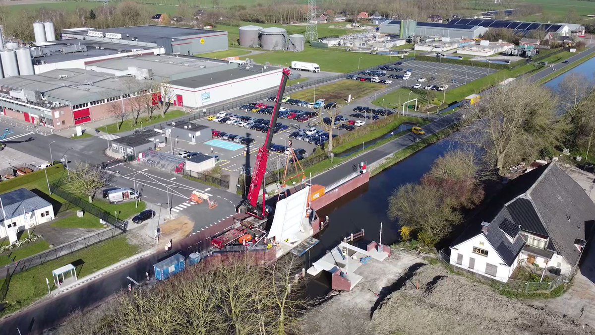 Provincie Groningen on Twitter: "De nieuwe brug voor de oostelijke rondweg in #Bedum ligt op z'n ...