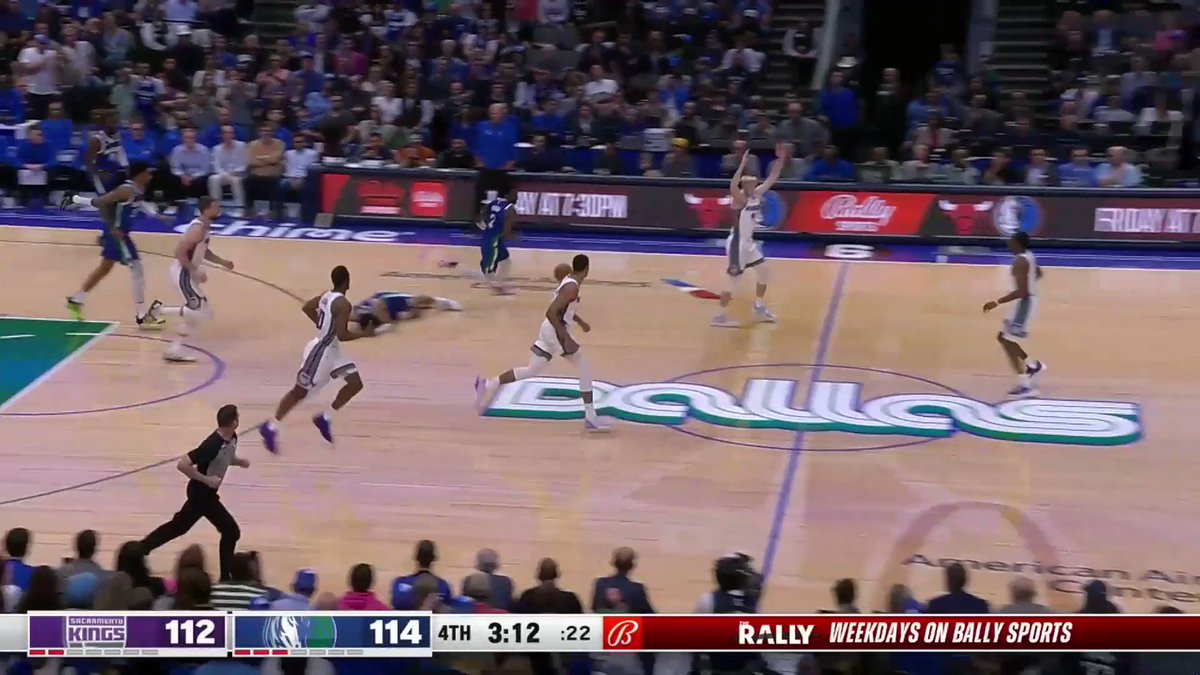 NBA on Twitter: "19 NOW IN THE 4Q FOR KYRIE IRVING!"