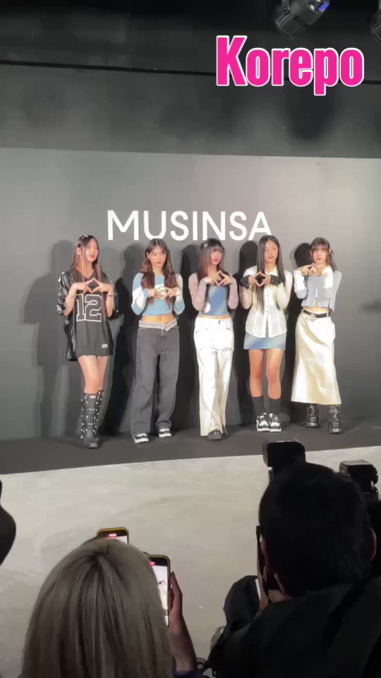 NewJeans Loops 🐇 on Twitter: "230406 Musinsa Pop Up Store #뉴진스 #NewJeans"
