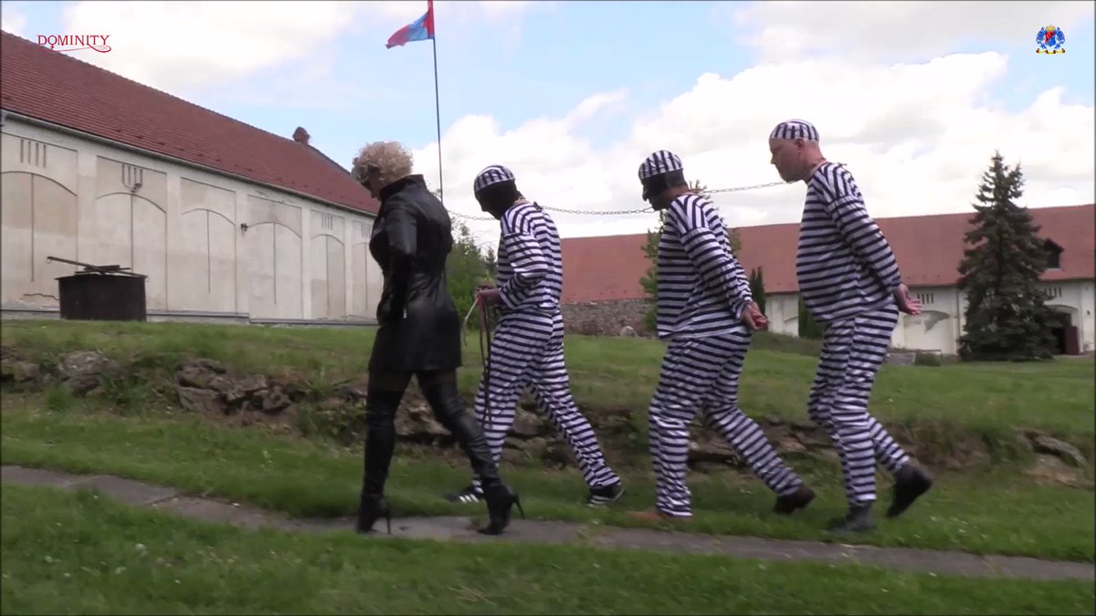 +slaveAdlatusFFM on Twitter: "WHIPPING OF PRISONERS HERRIN XENA - Public Whipping LADY-CITIZEN ...