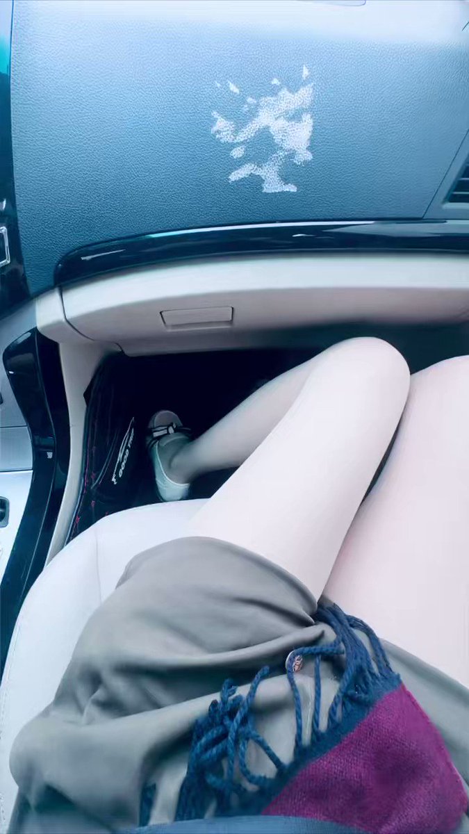 Jules诗婕🥂 On Twitter 不知道刚才一口一口 叫我小美女的师傅🤣 知不知道他所说的这位小美女 双腿穿着的超短裤和丝袜包裹下的肉阴蒂 一直在蠕动,流水🥲 甚至努力想要突破超