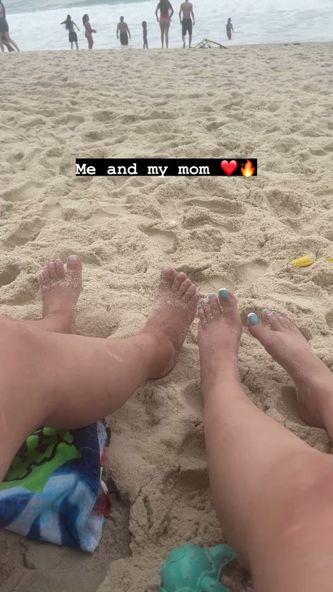 31k 💫goddess Marcy ️rio De Janeiro 6 10🦒62ft On Twitter Me And My Mom At The Beach 💯 ️ Rio De