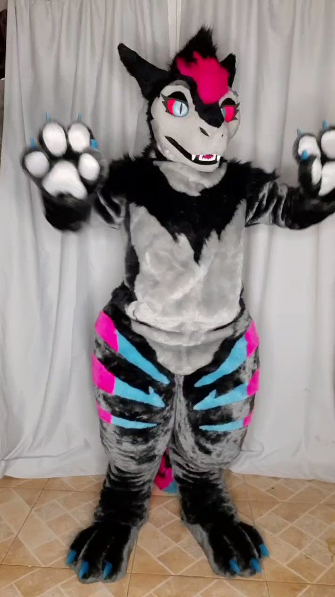 Coby Wong on Twitter: "commission, full fursuit digitigrade! for @f_rossr #FursuitFriday #fursuit"