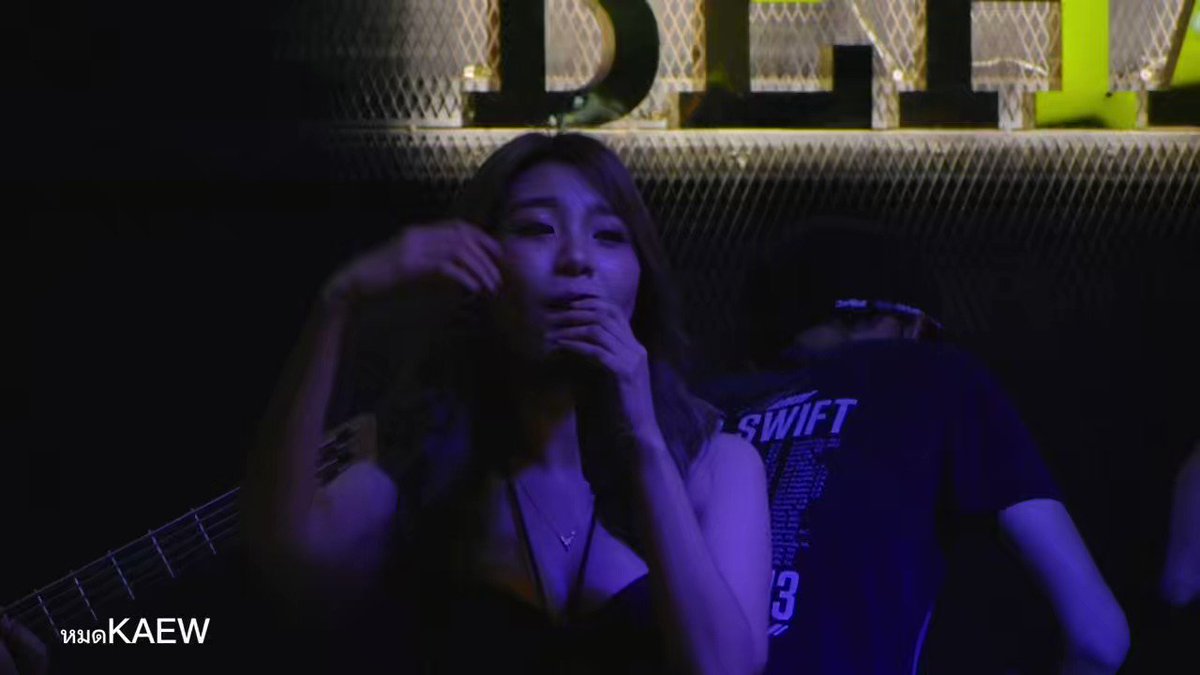 บบ. :) 💕 on Twitter: "RT @mighty_ck15: ต้องมีอะไรผิดพลาดตรงไหนไม่เข้าใจเลยสักครั้ง~~ #KaewNatruja"