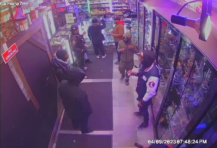 Shakes Mcgoo On Twitter Crimeinnyc Shady Shop