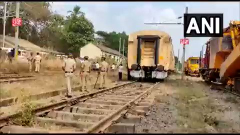 TOI Trivandrum on Twitter: "#WATCH | Kerala: Kozhikode Elathur train attack case accused ...