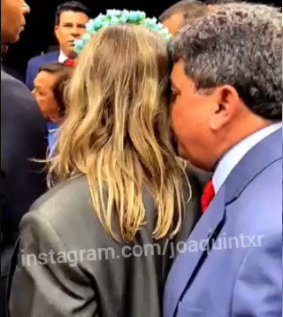 Joaquin Teixeira on Twitter: "🎵 "Cheiro de shampoo" Chrystian & Ralf"