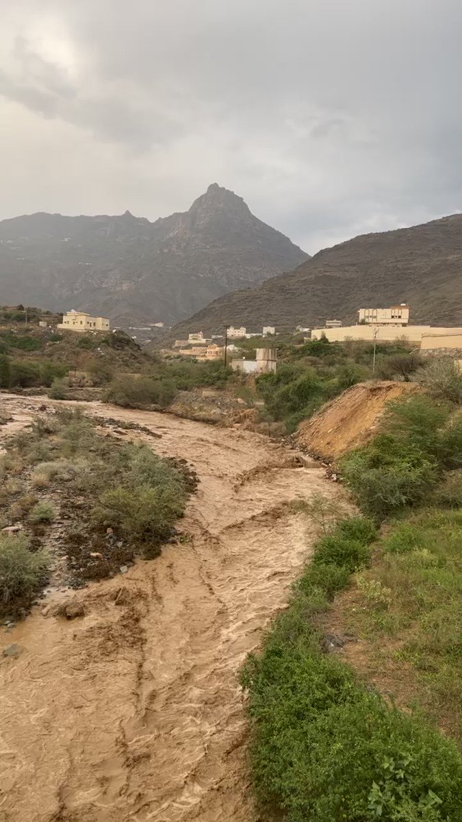 رمضان مبارك 🌙 On Twitter Rt Am3siri امطار وسيول خميس مطير شمال شرق محافظة محايل عسير 🌧️🤍