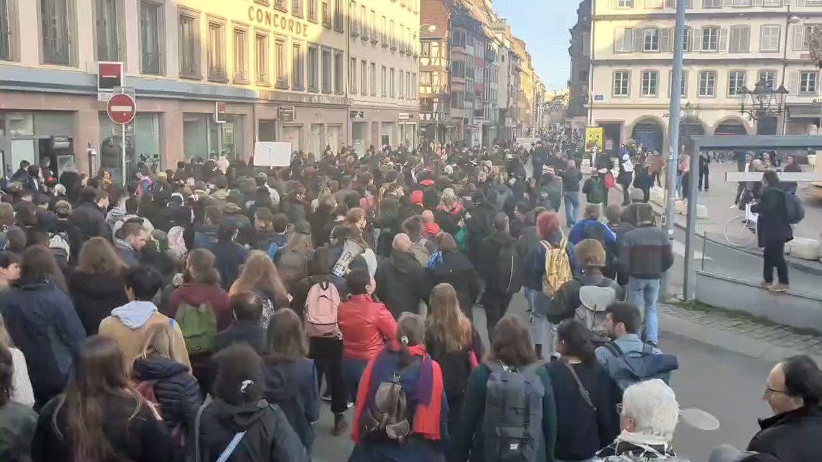 Alsace Révoltée On Twitter 🔴 Un énorme Cortège Part En Manifestation