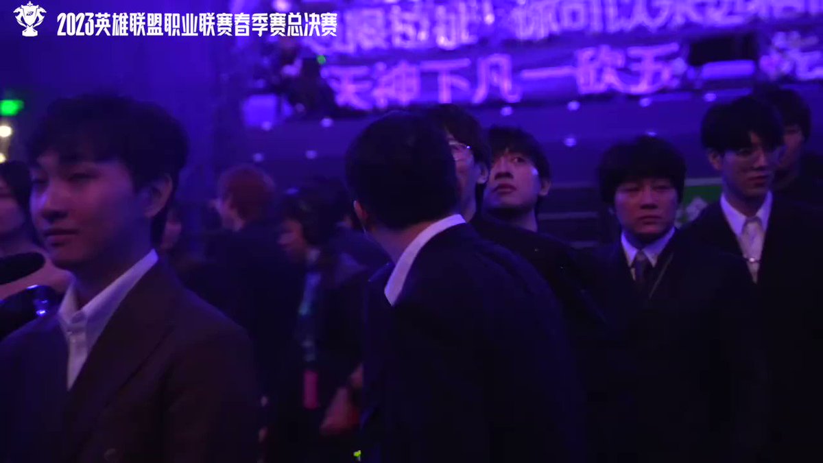 LPL Fanclub on Twitter: "Uzi, Meiko and Ming, the 2018 Asian Games Bot Lane Trio. Who will be ...