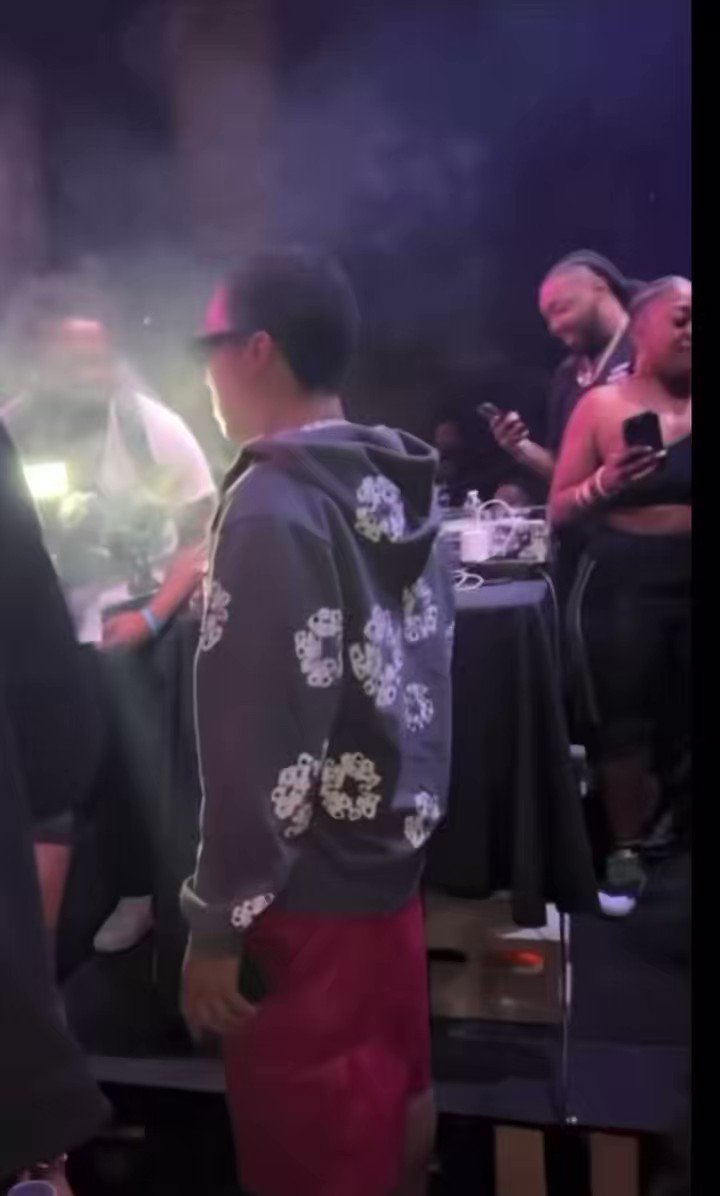 Daily Loud On Twitter Lil Meech Had To To Check A Fan Who Kept