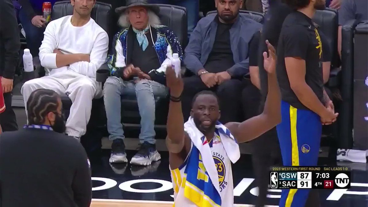 ClutchPoints on Twitter: "Draymond Green wanted ALL the boos after stomping on Domantas Sabonis 😤"