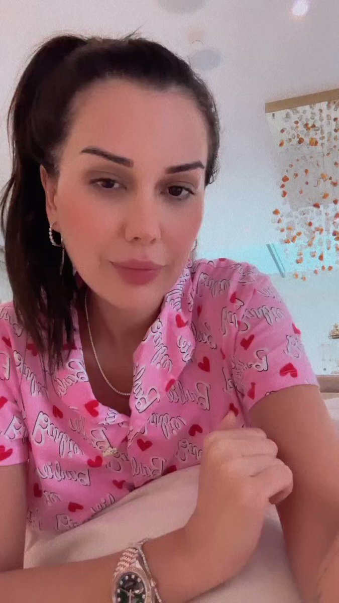 αsℓнηүℓ∂яммм⁹ On Twitter Elif Nur Yel Ve Dilan Polat Jsjskshdksjd Aynilar Elsed Elifnuryel