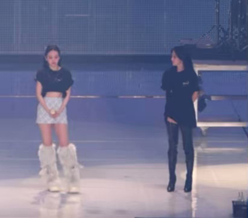 set me free on Twitter: "RT @fangirlingMo: Minayeon crumbs y’all 😂"