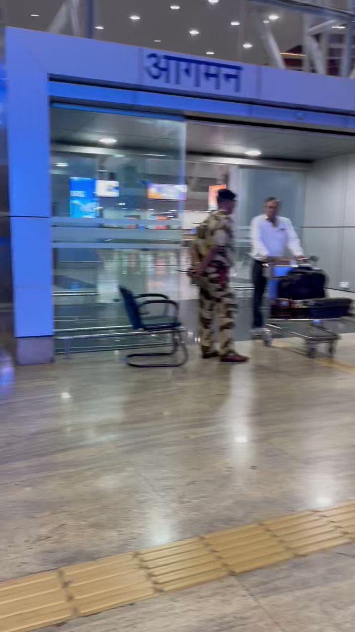 Aayush Gupta (@vichaartist) / Twitter