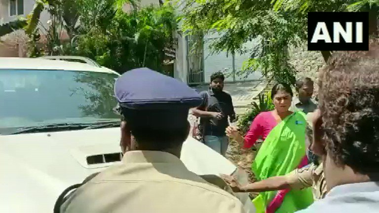 ANI on Twitter: "#WATCH | YSRTP Chief YS Sharmila says, "What happened yesterday was an atrocity ...