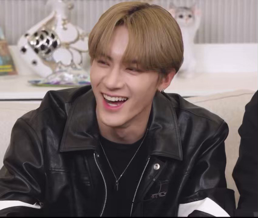 On Twitter RT tbzwangdeuls Silly Boy Eric Https t co zYJ5gwn8km Twitter on-twitter-rt-tbzwangdeuls-silly-boy-eric-https-t-co-zyj5gwn8km-twitter
