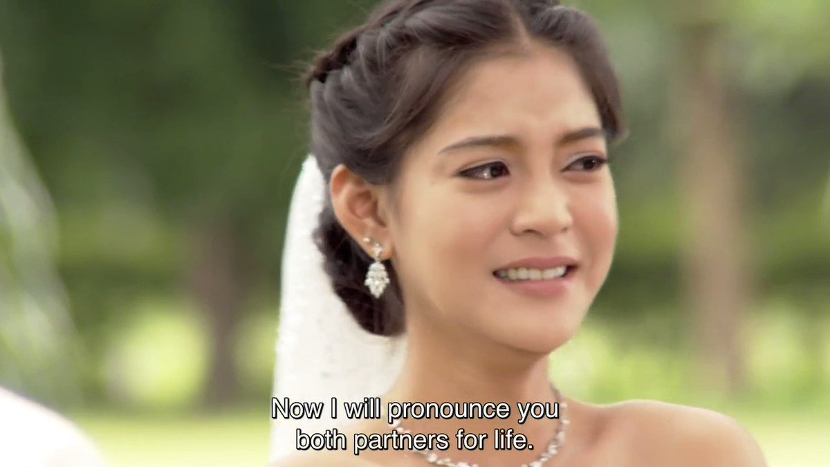 TvFanSlw 🇲🇽 on Twitter: "RT @ELMSLesbian: Apinya Sakuljaroensuk (Pim) & Isabella Lete (Pat) kiss ...