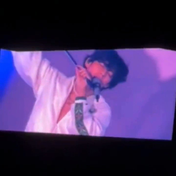 Nataliya ̈ ᴵ♡ᵁ ᶦᵗˢ ˢᵒ ᵉᵃˢʸ On Twitter So Taehyung Of Him 😭