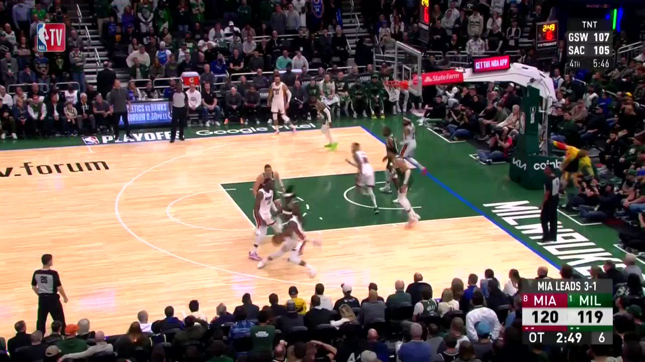 ClutchPoints on Twitter: "JIMMY BUTLER AGAIN 🪣 And then stares Jrue Holiday down after… 👀 https ...