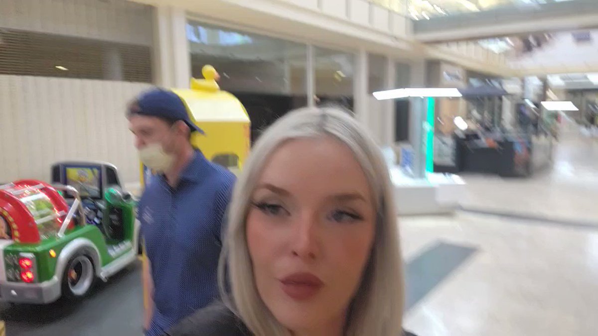 Goddess Lana 👑 on Twitter: "Such a lucky b*tch carrying our bags at the mall after getting to ...