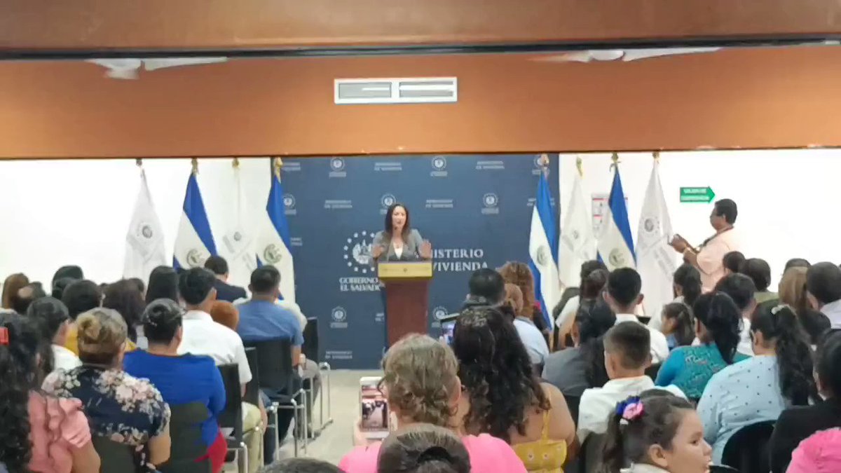 Diario El Salvador on Twitter: "#ElSalvador Las escrituras de los centros educativos se ...