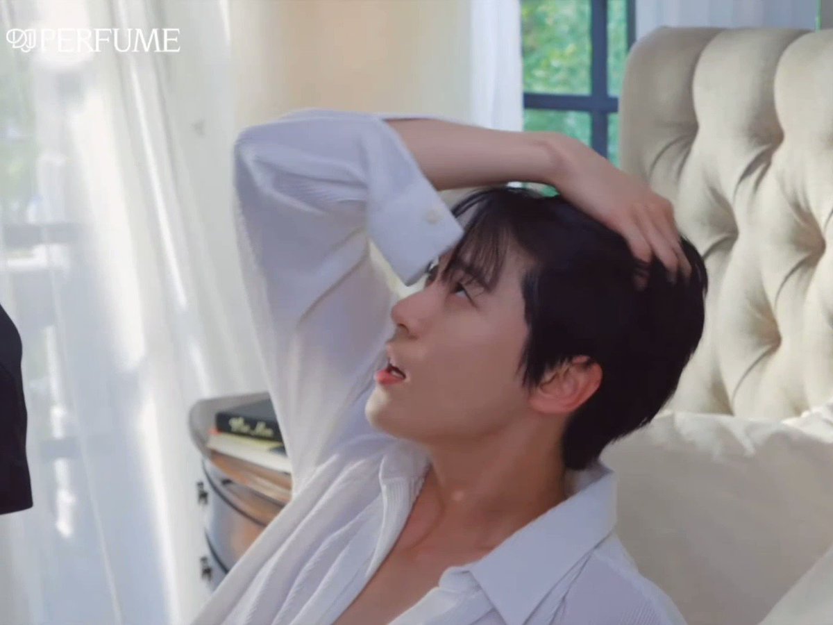 kin on Twitter: "RT @NCTDAOYlNG: Doyoung running his hand through his hair..."