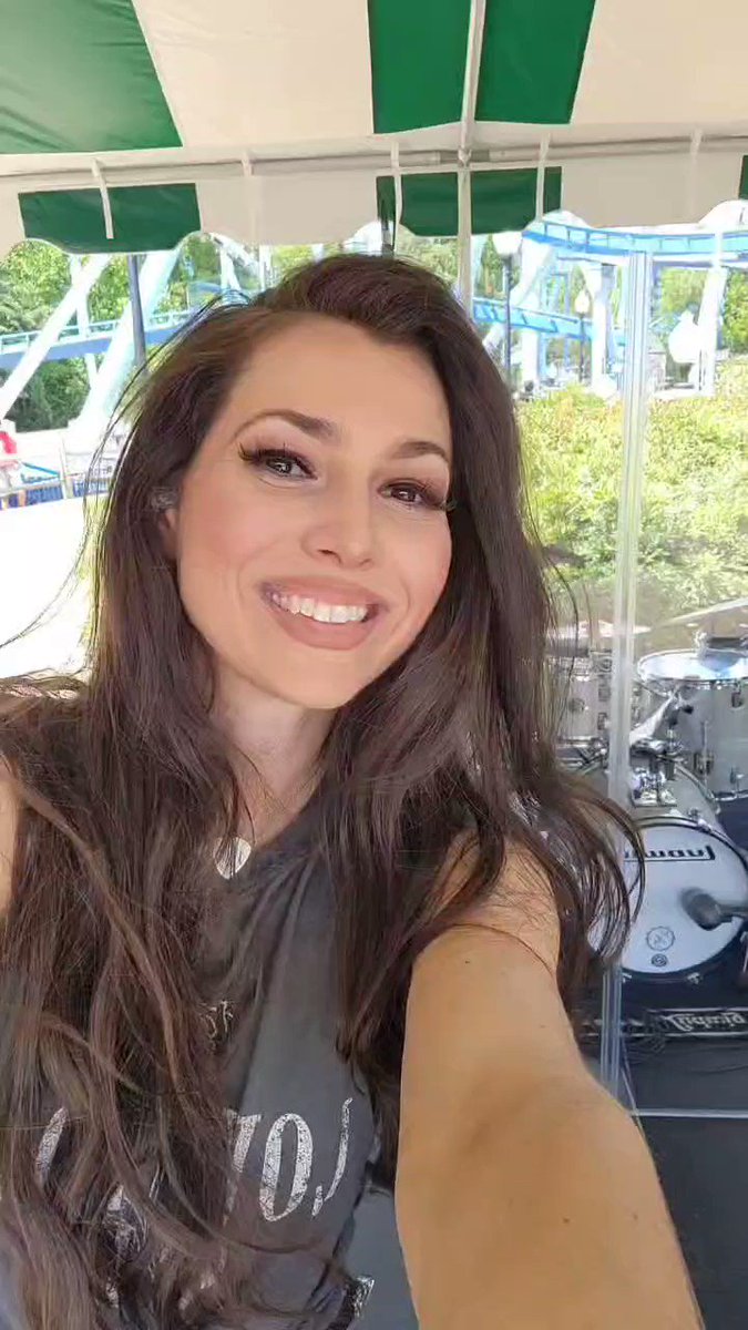 Mardoqueu Targino on Twitter: "RT @Jessica__Lynn_: Having a blast at Busch Gardens Williamsburg ...