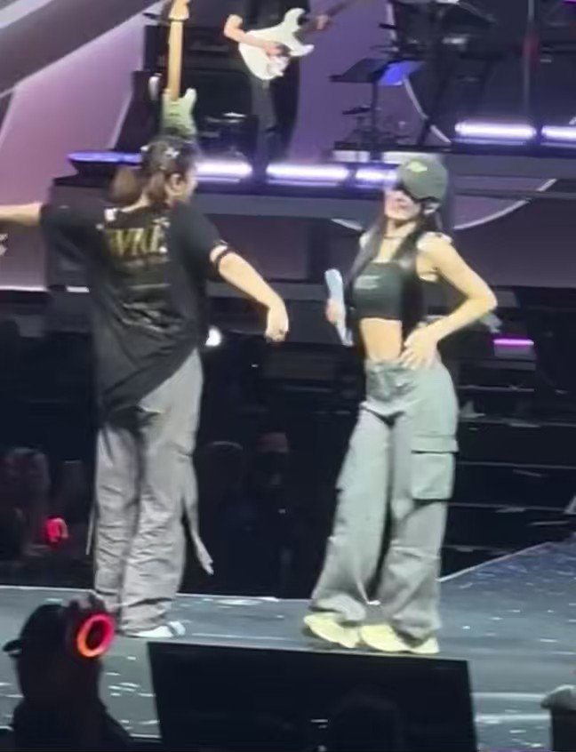 daily hirai momo 💌 | #SETMEFREE (@dailyhiraimomo) / Twitter