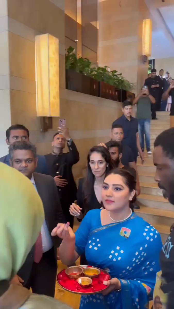 REMA GALLLERY on Twitter: "RT @RemaGallery: Touchdown INDIA! 🇮🇳 ️ Huge Lovee @heisrema via ...