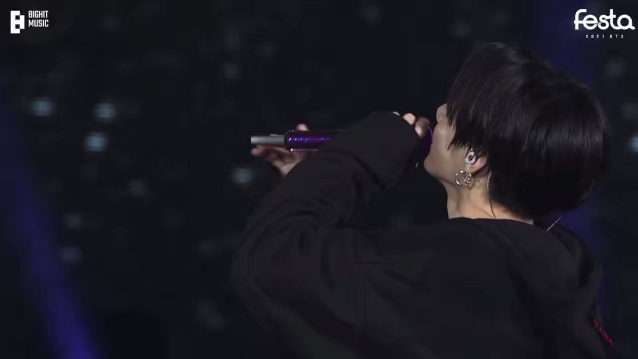 poe ei san (@poeeisa76332375) / Twitter