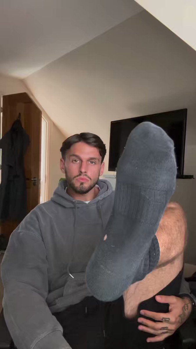 Alpha CS 👑 on Twitter: "Submit and show me how badly you’ve missed these soles"