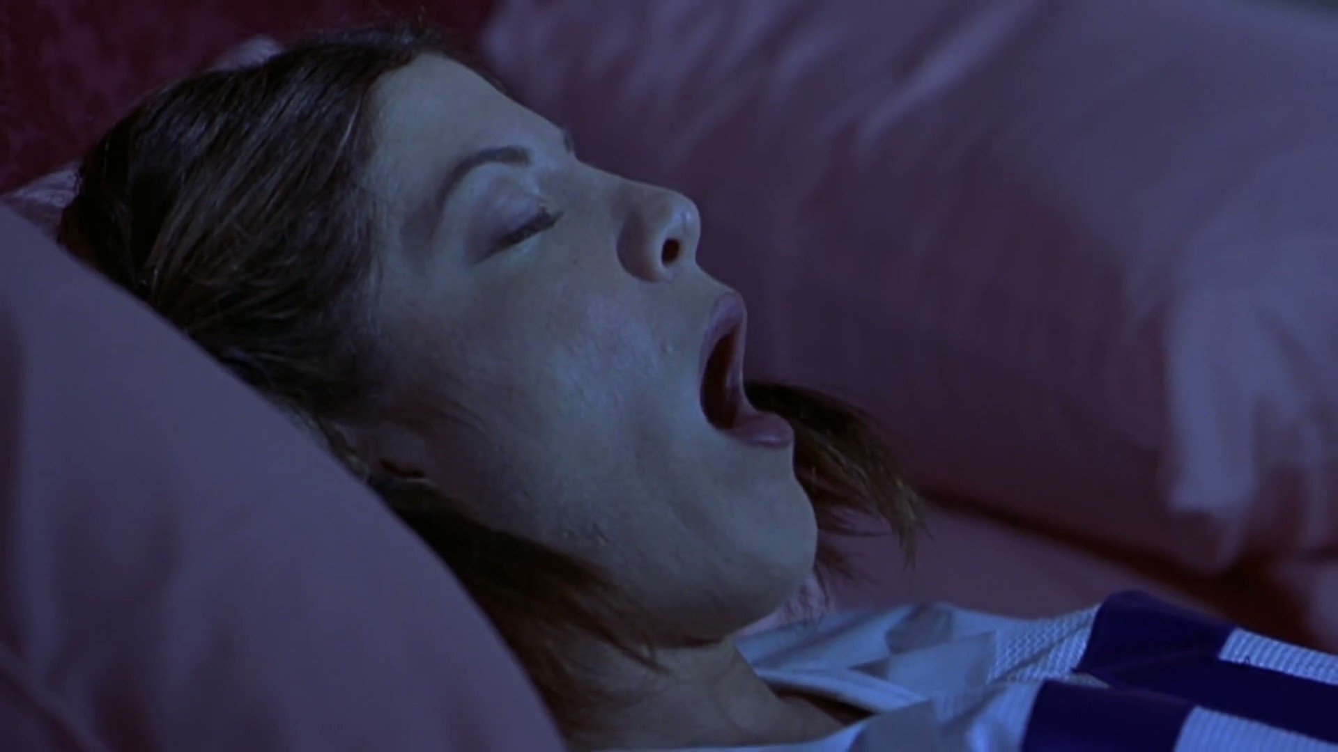 Scary Movie 2 Tori Spelling