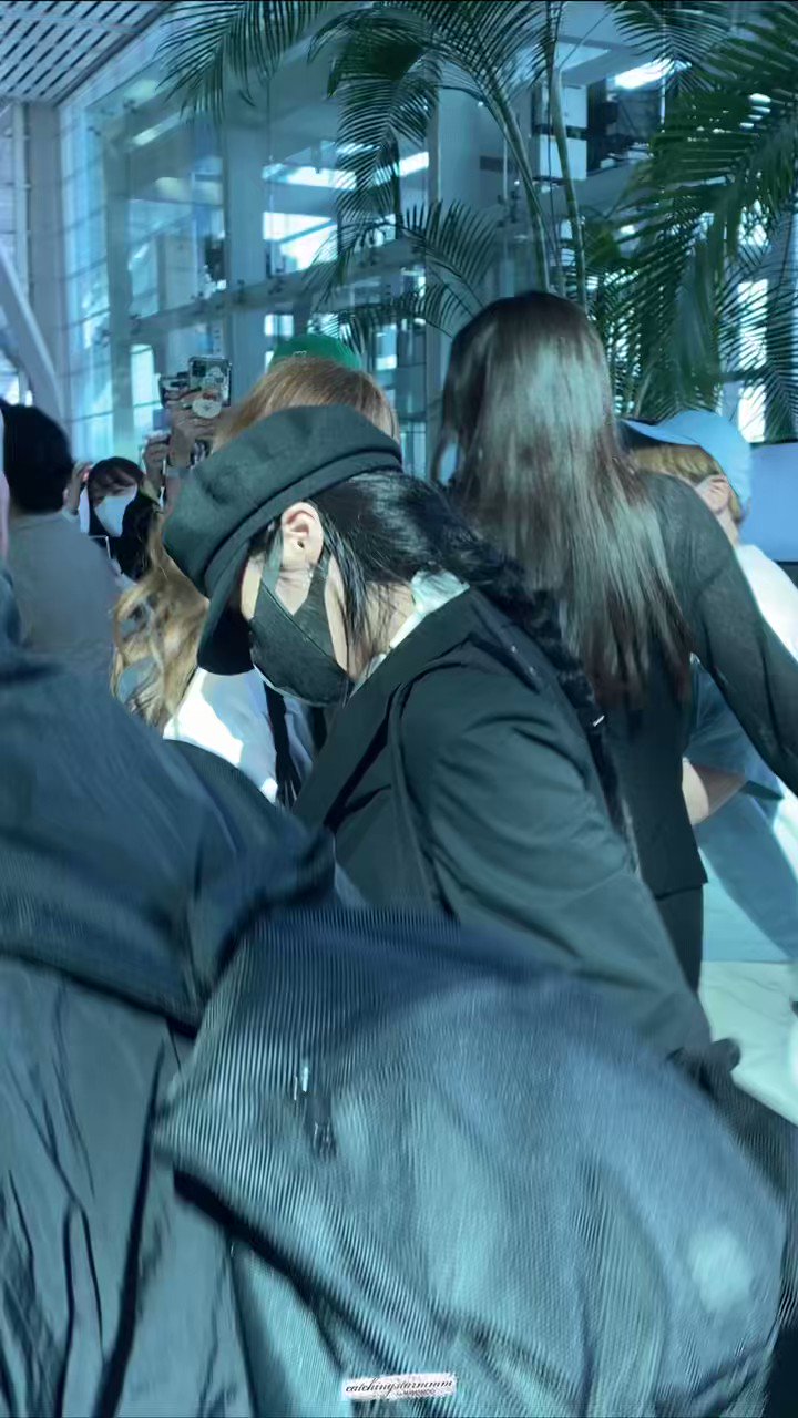 DragonKazoo77 | My Con USA on Twitter: "[Thread] 230515 #MAMAMOO @ ICN departure🛫for My Con US ...