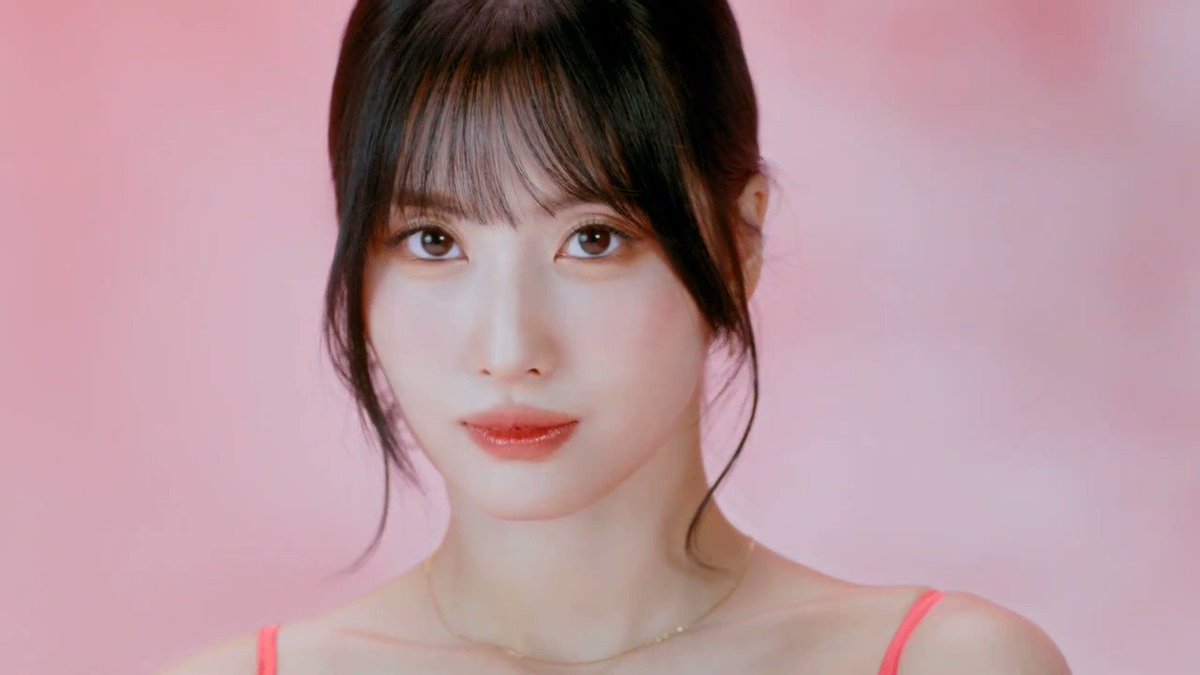 SK on Twitter: "Momo x SmartNews Web CM:https://youtu.be/K0o3PvyttTk Behind The Scenes:https ...