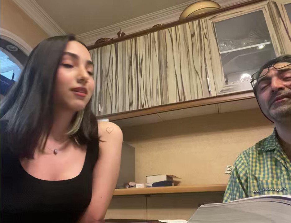 sonia on Twitter: "Mom&daughter VS Father Part(2)"