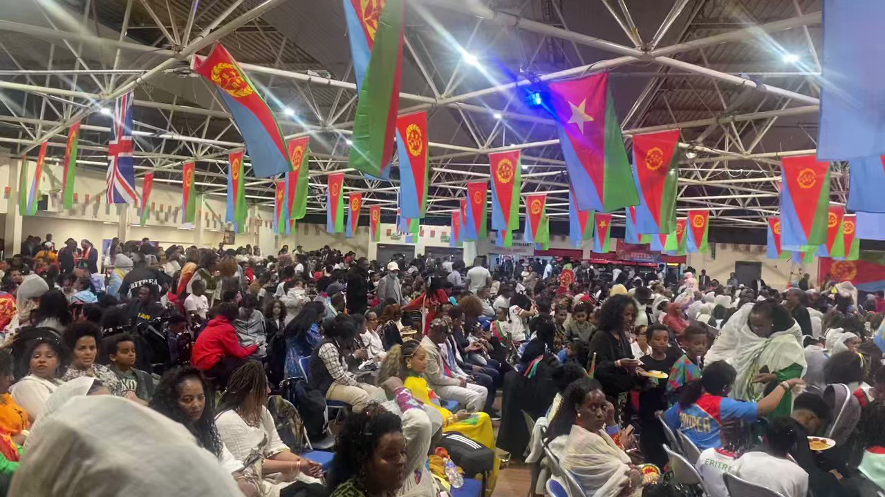 ሄርmon Yeማne 🇪🇷 on Twitter: "London celebrating 32nd #Eritrea Independence Day! 🇪🇷 https://t.co ...