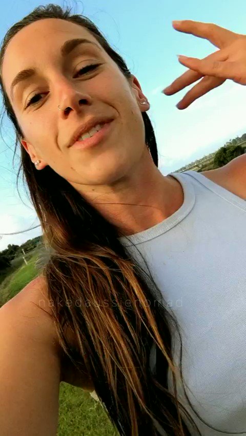 No Bra Club (52.9K) on Twitter: "#NoBraClub https://t.co/kqoHsx11bo" / Twitter