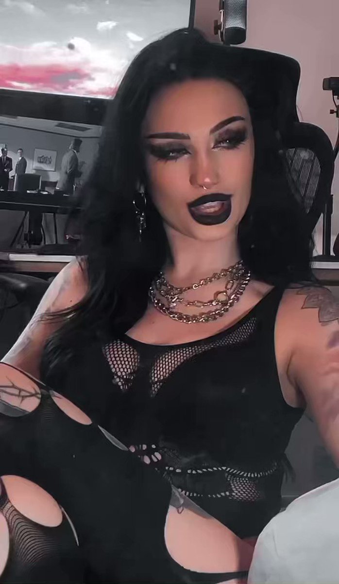 ππππππ πππππππ On Twitter Happy World Goth Day From Your Vampire Mommy π€