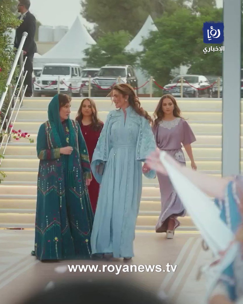 Roya News on Twitter: "#عاجل شاهد بالفيديو .. حفل حناء الآنسة رجوة خطيبة ولي العهد الامير الحسين ...